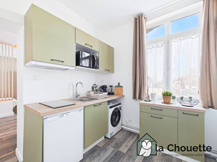 Appartement à louer - Pérenchies - 1 pièce - 8 chambres