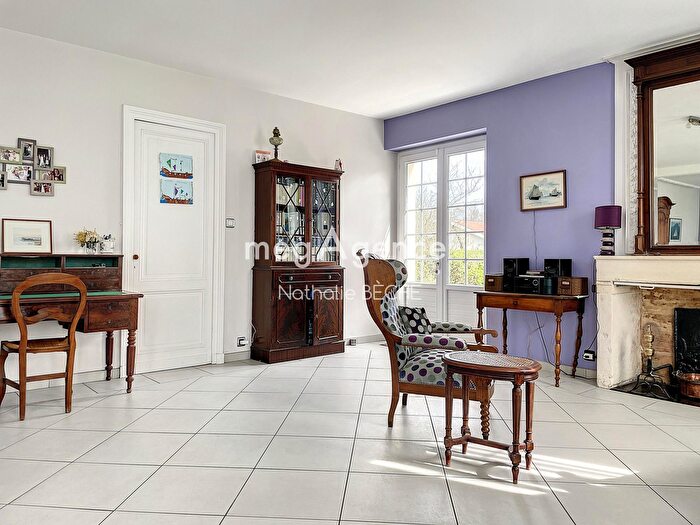 Maison à vendre - Eyrans - 10 pièces - 5 chambres