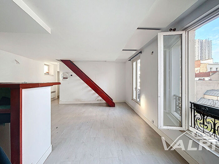 Appartement à vendre - Paris e , Porte de la Chapelle, Charles Hermite, Evangile - 3 pièces - 2 chambres