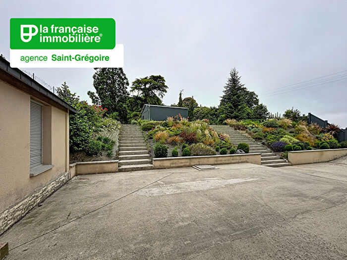 Montreuil-sur-Ille : Maison 5 pièces à louer