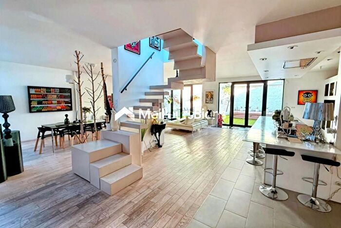 Appartement à vendre - Lille, Centre-ville, Euralille - 7 pièces - 4 chambres