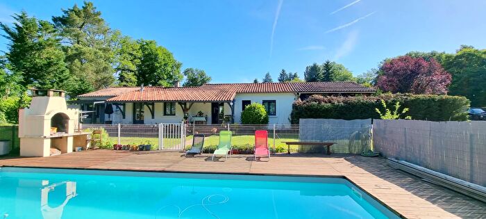 Maison à vendre - Lembras - 8 pièces - 6 chambres