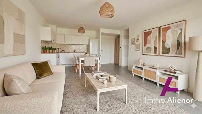 Appartement à vendre - Mimizan - 3 pièces - 2 chambres