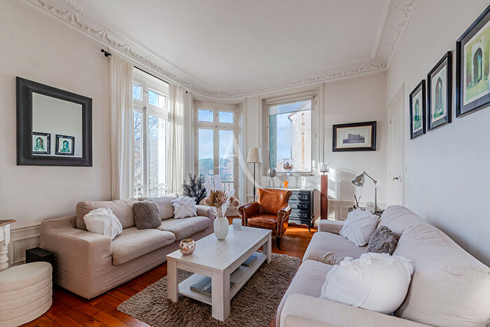 Appartement à vendre - Meaux, Centre-ville, Cathédrale - 3 pièces - 2 chambres