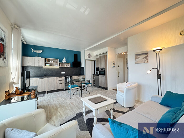 Appartement à vendre - Royan, Centre-ville - 2 pièces - 1 chambre