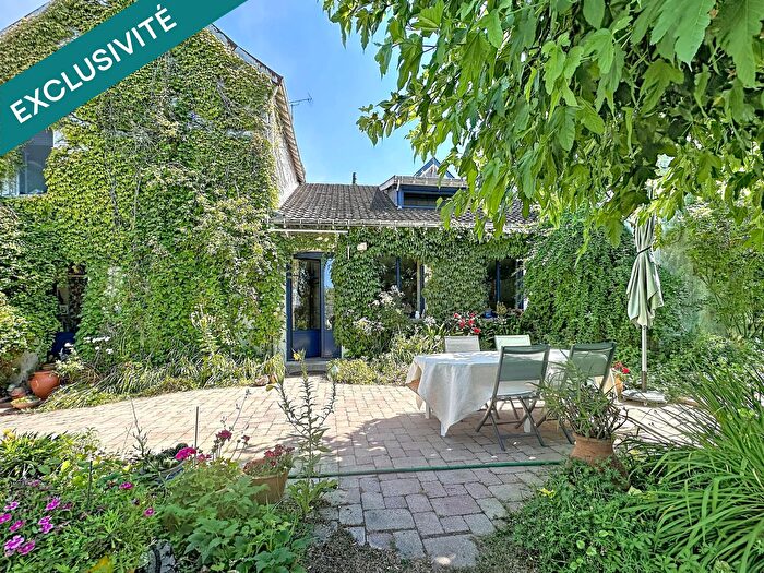 Sablé-sur-Sarthe, Le Pré, Saint-Nicolas - Maison 8 pièces à vendre