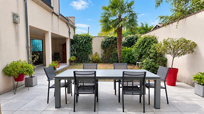 Maison 6 pièces à vendre à Orléans, Saint-Marc, Faubourg Bourgogne