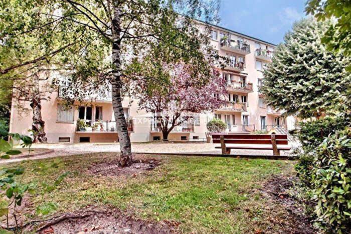 Appartement à louer - Versailles - 3 pièces - 2 chambres