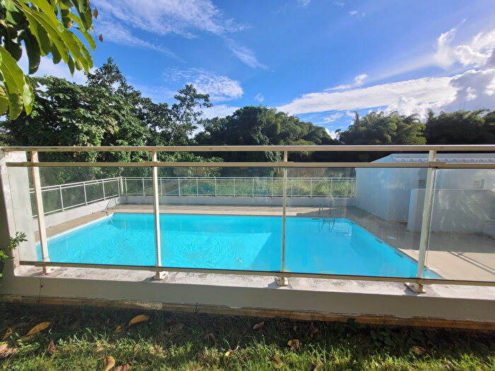 Appartement à vendre - Baie-Mahault - 2 pièces - 1 chambre