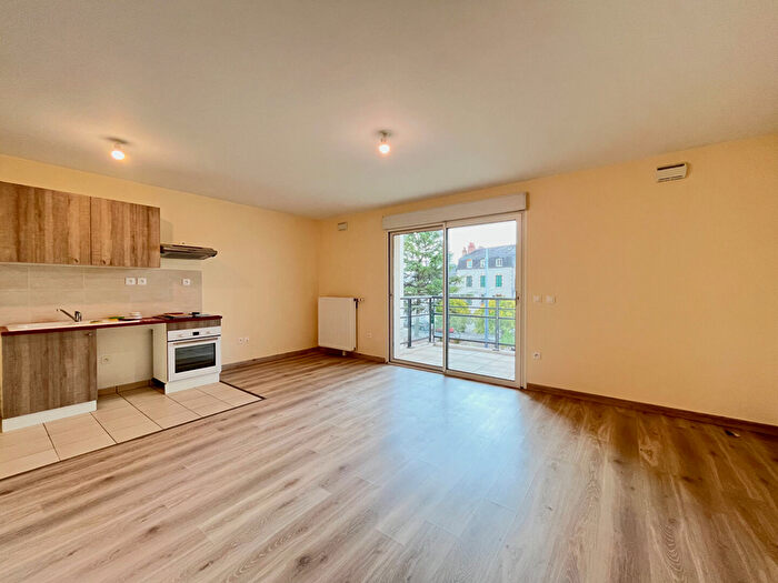 Orléans, Saint-Vincent, Pasteur : Appartement 3 pièces à vendre