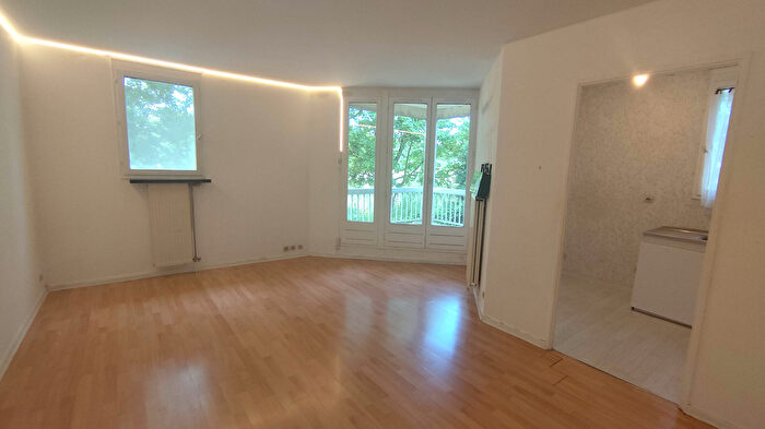 Appartement 2 pièces à Cergy, Axe Majeur, Horloge, à vendre