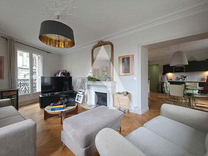 Appartement à vendre - Paris e , Saint-Merri - 4 pièces - 3 chambres