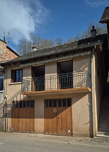 Maison à vendre - Villecomtal - 3 pièces - 2 chambres