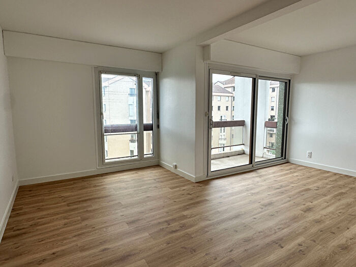 Appartement à louer - Annecy, Parmelan, Albigny - 3 pièces - 2 chambres