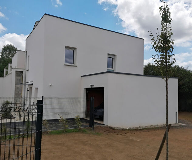 Maison à vendre - LIsle-Jourdain - 4 pièces - 3 chambres