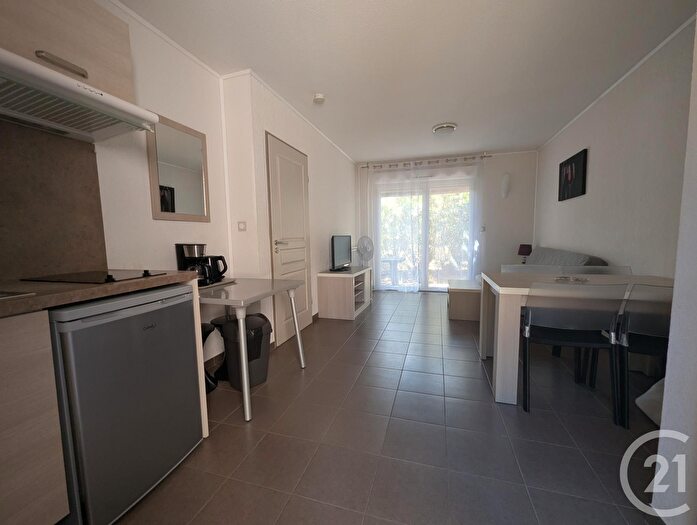 Maison à vendre - Saint-Christol - 2 pièces - 1 chambre