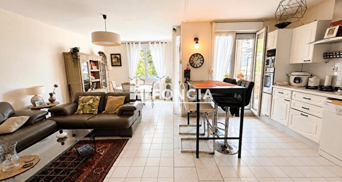 Vénissieux, Centre-ville - Appartement 4 pièces à vendre