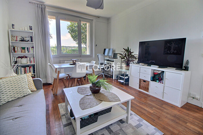 Appartement à vendre - Suresnes, Plateau Ouest - 2 pièces - 1 chambre