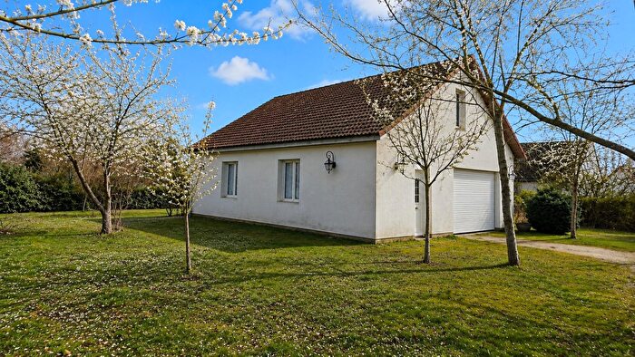 Maison 1 pièce à vendre à Pont-sur-Yonne