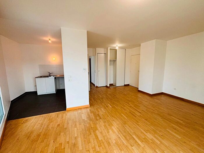 Appartement à louer - Vélizy-Villacoublay, Le Mail - 2 pièces - 1 chambre