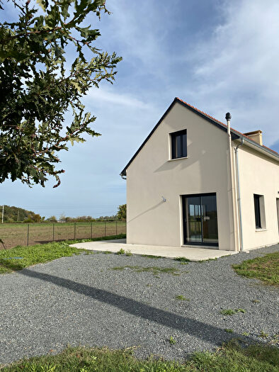 Maison 5 pièces à louer à Villebernier