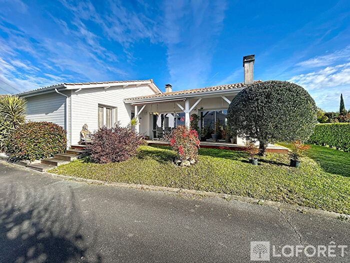 Maison 6 pièces à vendre à Yvrac