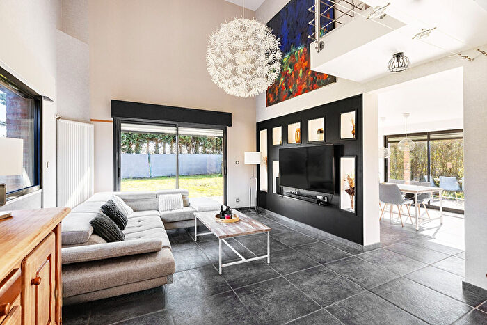 Maison 7 pièces à Villeneuve-d'Ascq, Sart, Babylone, à vendre