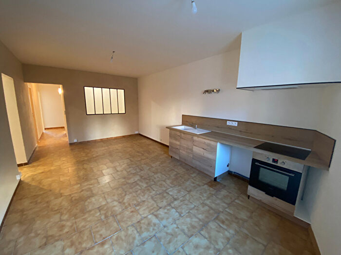 Coudoux : Appartement 4 pièces à louer
