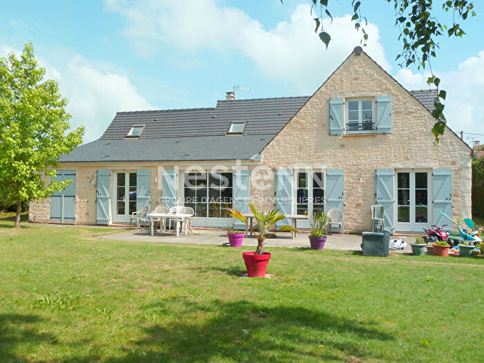 Maison à vendre - Chaumont-en-Vexin - 8 pièces - 5 chambres