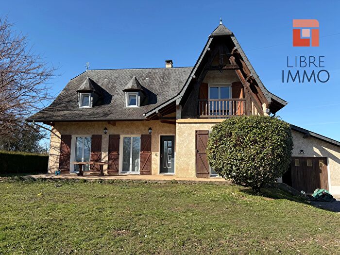 Maison à vendre - Ogeu-les-Bains - 5 pièces - 4 chambres