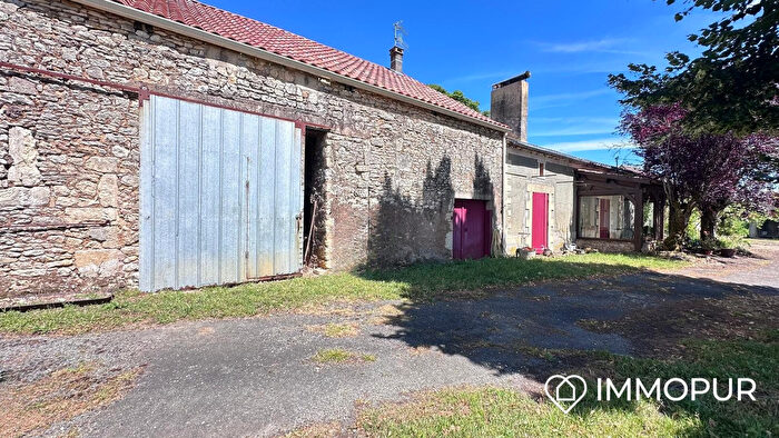 Maison 3 pièces à Sainte-Foy-de-Longas, à vendre