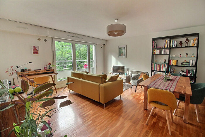 Appartement 2 pièces à vendre - Suresnes, Centre-ville