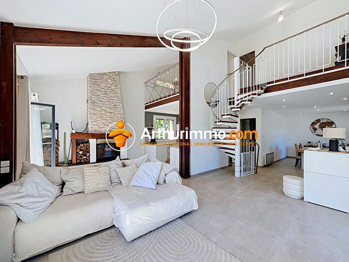 Maison 5 pièces à vendre à Flachères