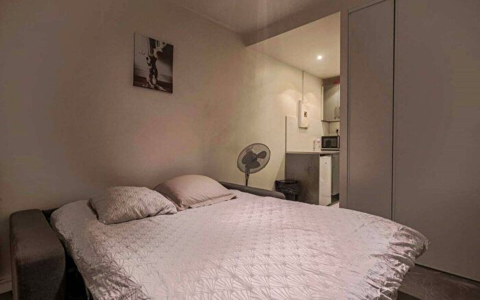 Appartement 1 pièce à louer à Auteuil Sud, Paris 16ème arrondissement