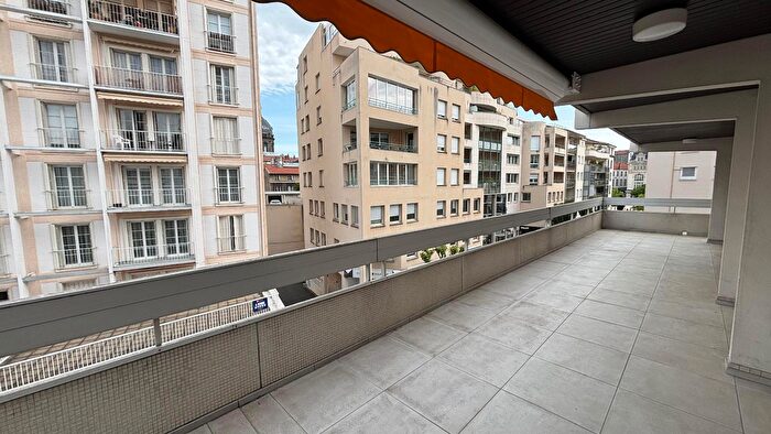 Clermont-Ferrand, Jaude, Fontgiève Saint-Alyre - Appartement 5 pièces à louer
