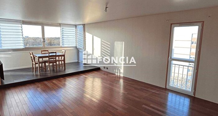 Appartement à louer - Zone dActivité, Vélizy-Villacoublay - 3 pièces - 2 chambres