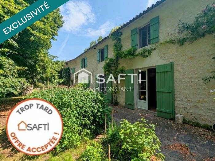 Maison à vendre - Varaize - 9 pièces - 7 chambres