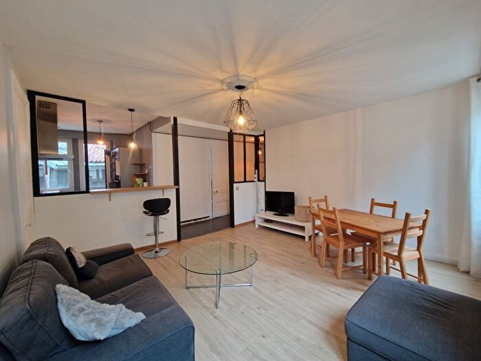 Appartement 2 pièces à louer à Saint-Étienne, Centre-ville, Peuple, Chavanelle