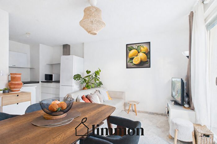 Appartement à vendre - Vénissieux, Georges Levy, Ernest Renan, Moulin à vent - 2 pièces - 1 chambre