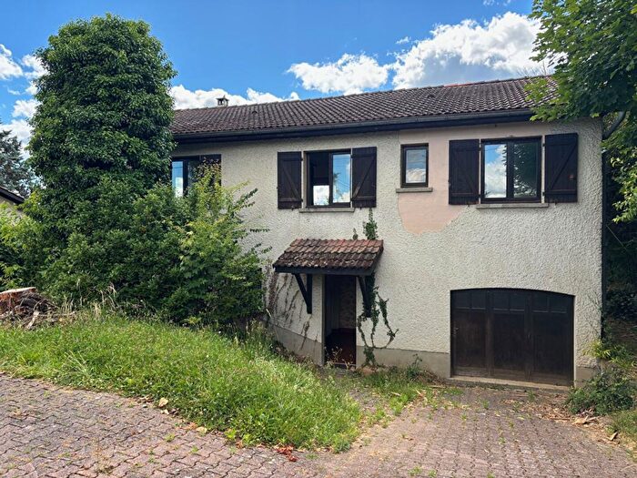 Montmerle-sur-Saône : Maison 6 pièces à vendre