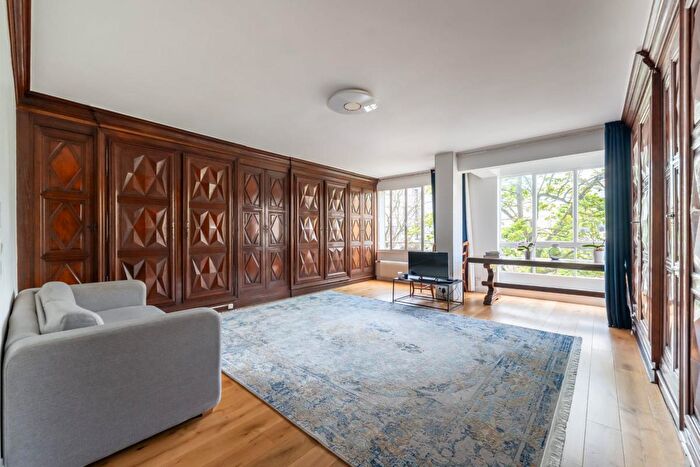 Appartement 3 pièces à vendre - Paris 16ème, Auteuil-Nord, Jasmin, Mirabeau