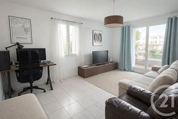 Appartement à vendre - Aubagne, Pin Vert, Ceinture Est - 3 pièces - 2 chambres