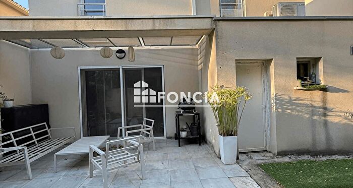 Maison à vendre - Arles, Pont de Crau, Moulès - 4 pièces - 3 chambres