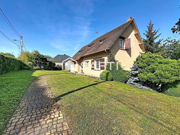 Sablé-sur-Sarthe, Le Pré, Saint-Nicolas : Maison 6 pièces à vendre