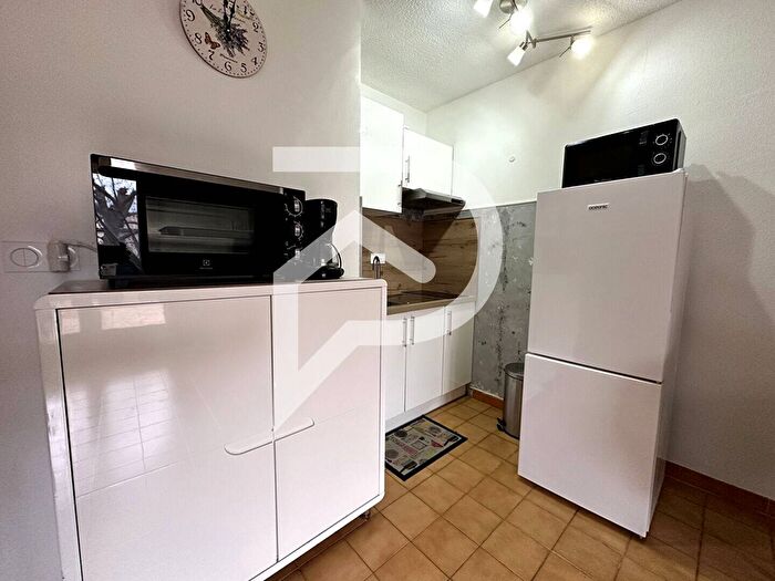 Appartement à louer - Gréoux-les-Bains - 1 pièce