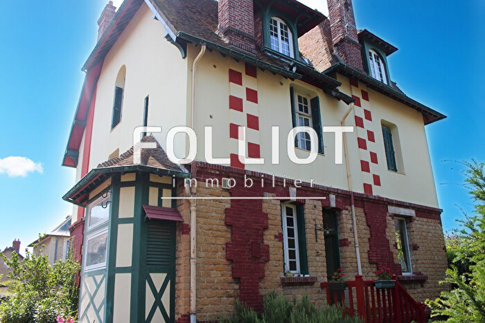 Maison à vendre - Dives-sur-Mer - 10 pièces - 6 chambres
