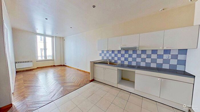 Appartement 2 pièces à louer à Rive Droite-Apport Paris Gare, Corbeil-Essonnes