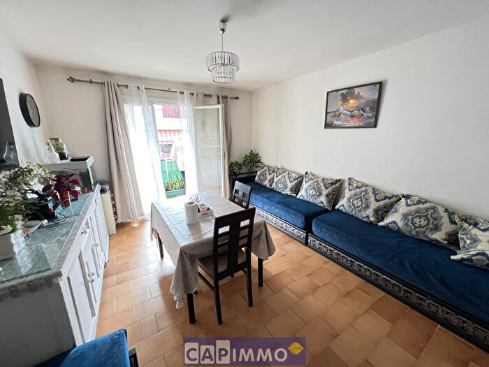 Appartement à vendre - Toulon - 3 pièces - 2 chambres