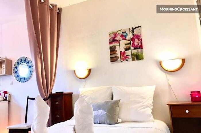 Appartement à louer - Mairie Rouxel-Sud Est, Pontault-Combault - 1 pièce