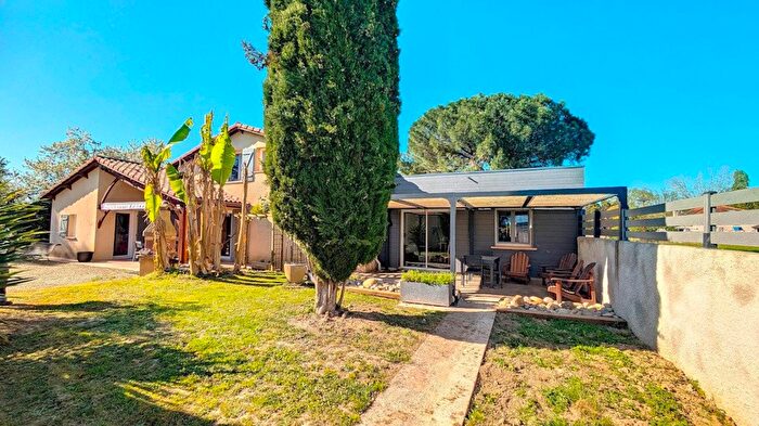 Maison à vendre - Sainte-Colombe-en-Bruilhois - 8 pièces - 4 chambres